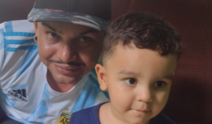 Ajudar um pai solteiro a cuida do seus filhos. | Vaquinhas online