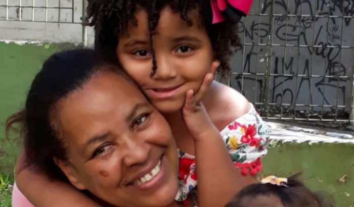 AJUDAR MINHA AMIGA REGINA CÉLIA CARDOSO QUE NO MOMENTO ESTA NUMA ...