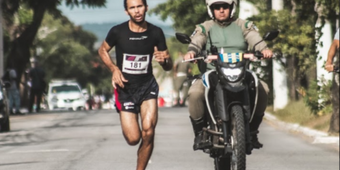 Venho aqui humildemente pedi sua ajudar para atleta de atletismo ...