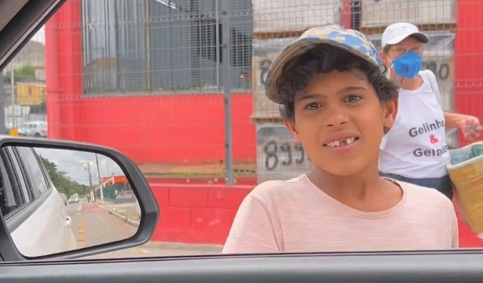 AJUDA PARA ESSE MENINO DE RUA MUITO HUMILDE QUE CONHECI E ESTÁ FAMOSA ...