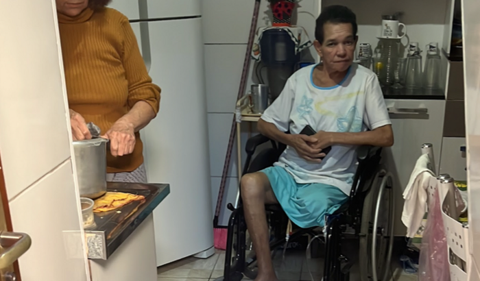 Prótese perna esquerda | Vaquinhas online